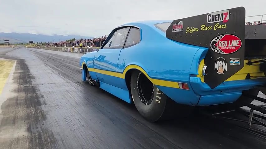 My Dad Turns 73: Racing His 1971 Ford Maverick in New Zealand | [meme.am]