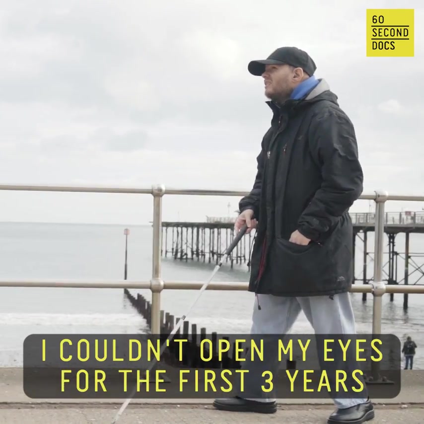 The Adventures of a Sightless Globe Trotter | [meme.am]